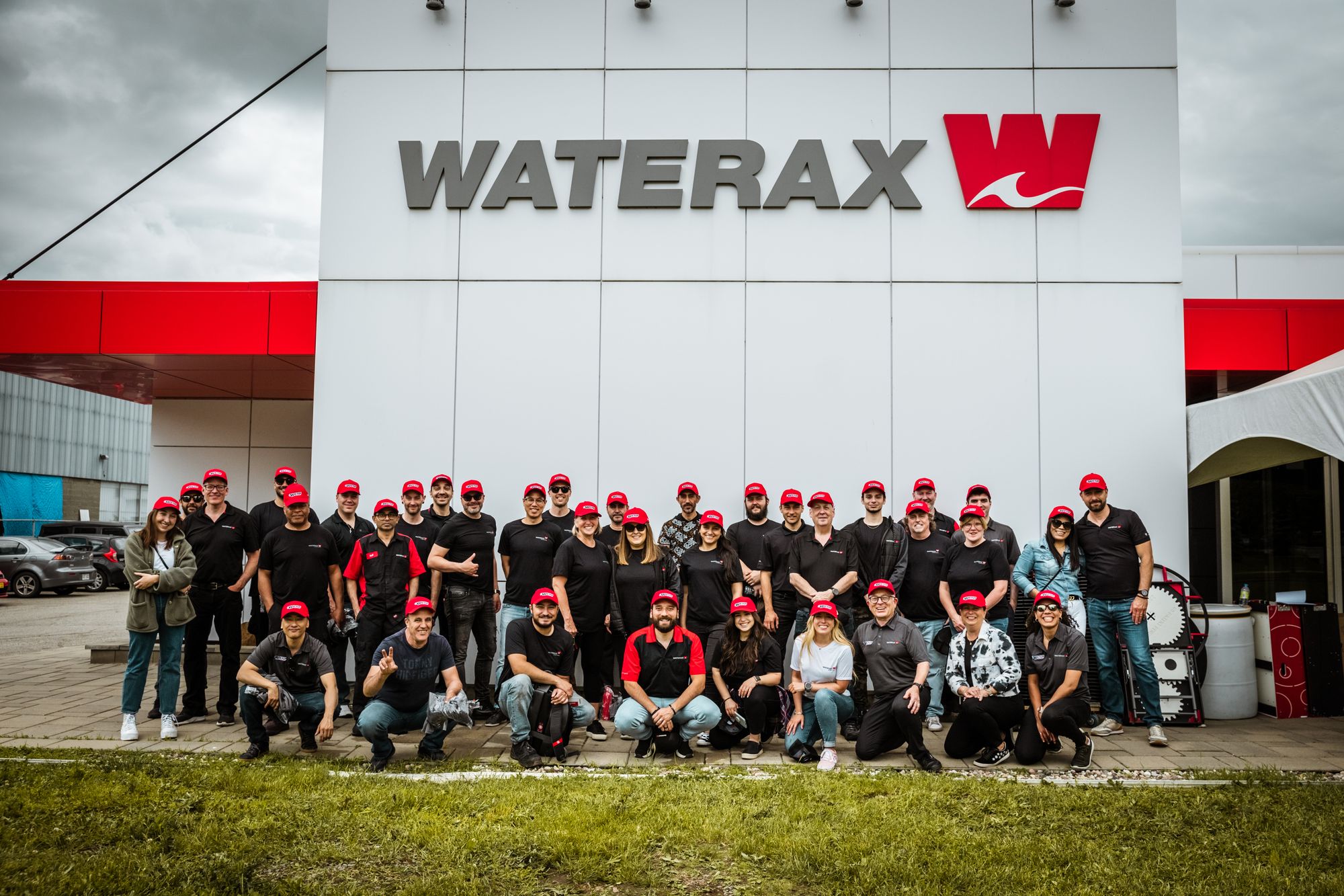 JOIN THE WATERAX TEAM